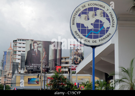 street scene via Espana Panama city Panama Stock Photo - Alamy