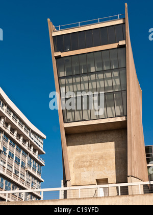 Denys Wilkinson Physics building Oxford England 2004 Stock Photo - Alamy