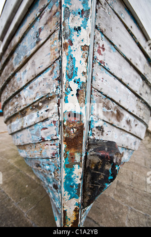 Bow of a rusty white old boat Stock Photo - Alamy
