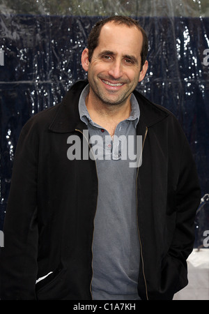 Peter Jacobson - Monsters Vs Aliens Premiere at the Gibson Amphitheatre ...