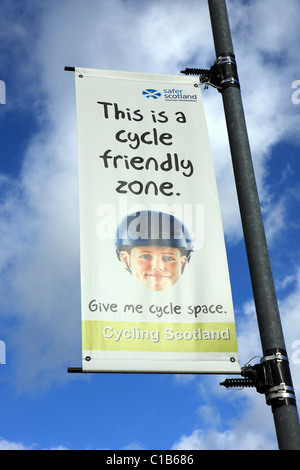 cycle zone sign Stock Photo - Alamy