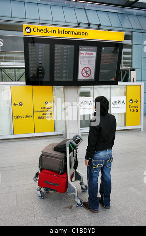 Heathrow airport - The airport is owned by BAA a leading airport ...