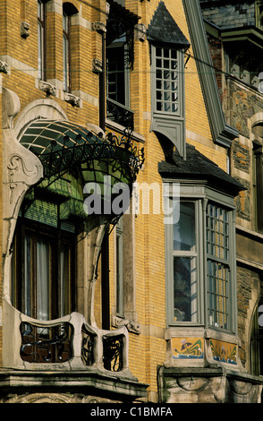 Street art in Antwerp, Belgium Stock Photo - Alamy