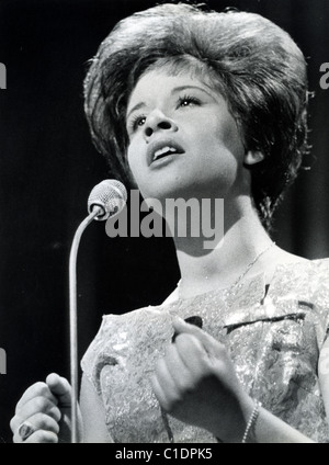 HELEN SHAPIRO UK pop singer with Canadian singer Paul Anka in London ...