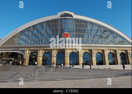 Demolition of Lime Street in Liverpool to make way for redevelopment ...