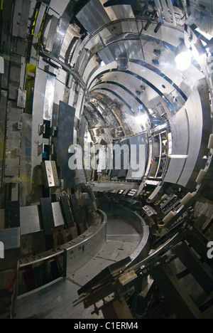 Full scale simulator of the JET experimental fusion reactor at the ...