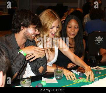Heather Graham and boyfriend Yaniv Raz The Hangover Charity Poker ...