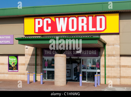 PC World computer superstore, UK Stock Photo - Alamy
