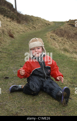Boy fallen over, crying Stock Photo - Alamy