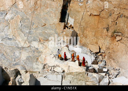 India, Rajasthan, Makranales, marble quarries where the Taj Mahal ...