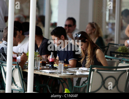 Alexandre Pato and new wife Stephanie Brito enjoy lunch together not ...