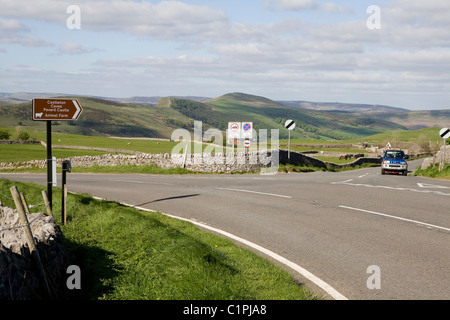 The car park and Castleton, Winnats Pass, High Peak, Peak District ...