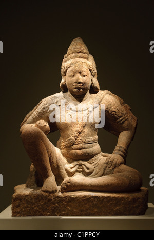 A granite statue of the Hindu deity Garuda guards the Chennakesava ...