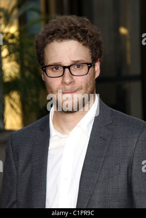 Seth Rogen LA premiere of "Funny People" at the Arclight Theatre ...
