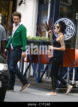 Amy Winehouse and Tyler James at the Good Mixer pub in Camden London ...