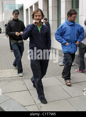 Jay Kay smoking a cigarette as he leaves Nobu restaurant London ...
