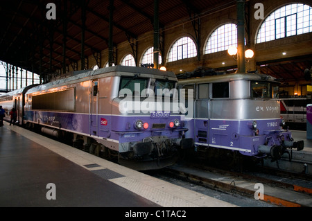 french railways class bb 15000 electric locomotive,15002,longwy,sncf,25kv, ac,alsthom/mte,1971 ...