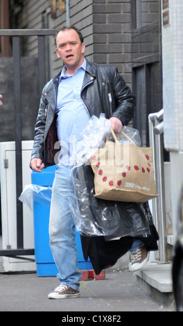 Todd Carty Leaving the London studios after appearing on GMTV London ...