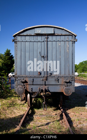 GWR Mogo Box Van in Siding, Staverton Station on the South Devon ...