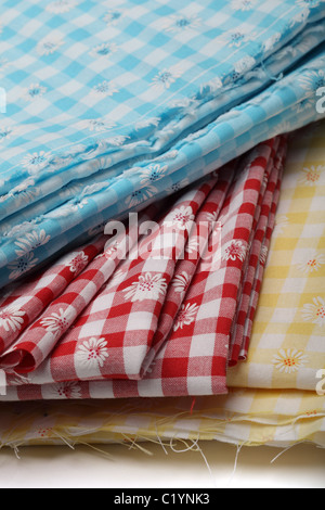 Plaid Abstract Pattern Fabric Picnic Tablecloth Vintage Gingham ...