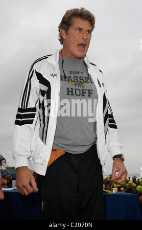 David Hasselhoff starts the swimming event at The 2009 Nautica Malibu ...