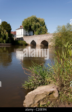 Bidford Bridge over River Avon, Bidford-on-Avon, Warwickshire Stock ...