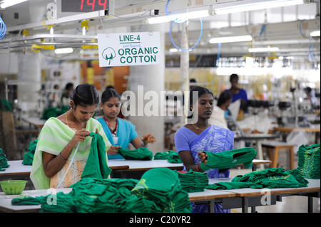 Clothing, fashion in India in modern history, from left, a gardener ...