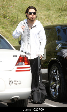 Dave Navarro arrives at a gym in West Hollywood Los Angeles, California ...
