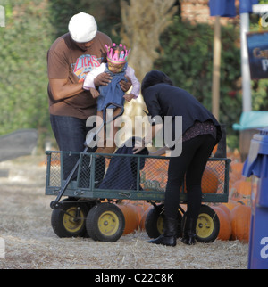 David Alan Grier with wife Christine Kim and their daughter Luisa Danbi ...