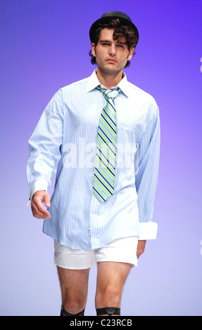 Model Fashion Focus Chicago and Macy's Present Designers of Chicago ...