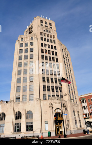 The Elgin Tower Building, built in 1929. The Art Deco style structure ...
