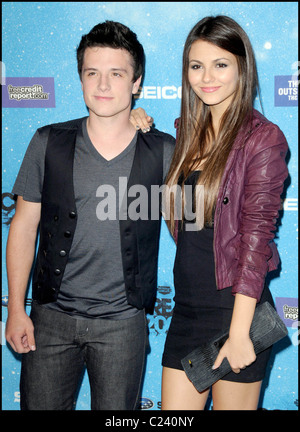 Josh Hutcherson and Victoria Justice at the Spike TV's Scream 2009 ...