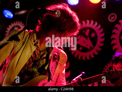 Simon Bartholomew of the Brand New Heavies performing live during ...