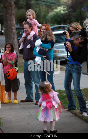 Marcia Cross and Tom Mahoney take her twin daughters Eden and Savannah ...