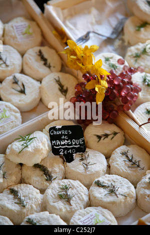 Market stall, Place Richelme, Aix-en-Provence Stock Photo - Alamy