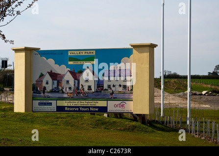 New Housing Development Advertising Sign England Stock Photo - Alamy