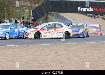 Matt Neil Spins off at BTCC Brands Hatch 2011 Stock Photo - Alamy