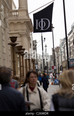 IOD institute of directors building London flag Stock Photo - Alamy
