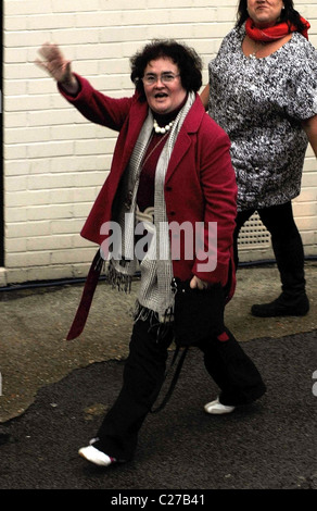 Susan Boyle leaves the 'X Factor' studios after rehearsing for her ...