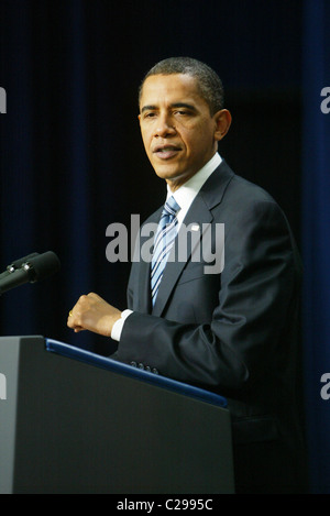 President Obama made a recovery act announcement on community health ...