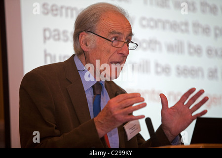 Professor Aubrey Manning gives a lecture at the Playfair Library ...