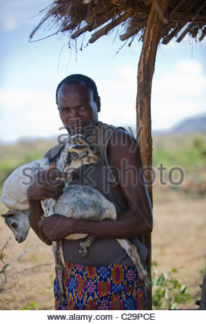 Man of the Bana / Bena tribe in traditional dress wearing colourful ...