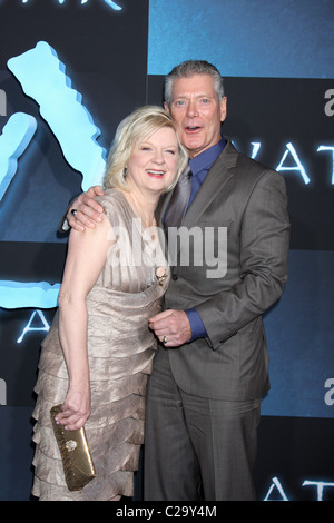 STEPHEN LANG AVATAR LOS ANGELES PREMIERE HOLLYWOOD LOS ANGELES CA USA 16 December 2009 Stock ...