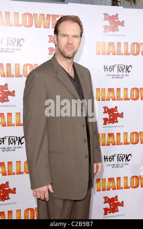 Tyler Mane 'Halloween' premiere held at Mann's Chinese Theater ...