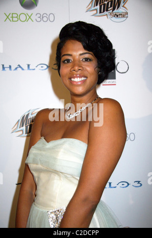 Nas Rapper Nas celebrates his birthday at TAO nightclub with his wife ...