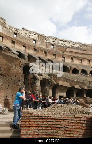the colosseum coliseum amphitheatre wall facade, rome Stock Photo - Alamy