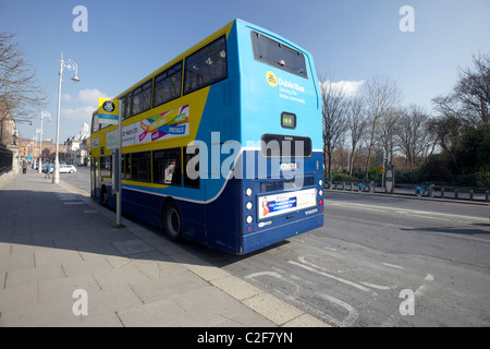 bus stop merrion square dublin ireland irish eire street day daylight ...