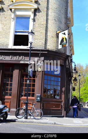 The Pig's Ear, Chelsea Stock Photo - Alamy