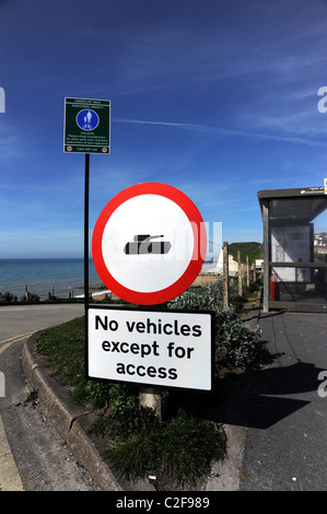 No vehicles except access sign Stock Photo: 69707751 - Alamy