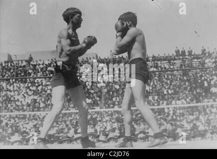 Ritchie & Rivers Boxing Match Stock Photo - Alamy